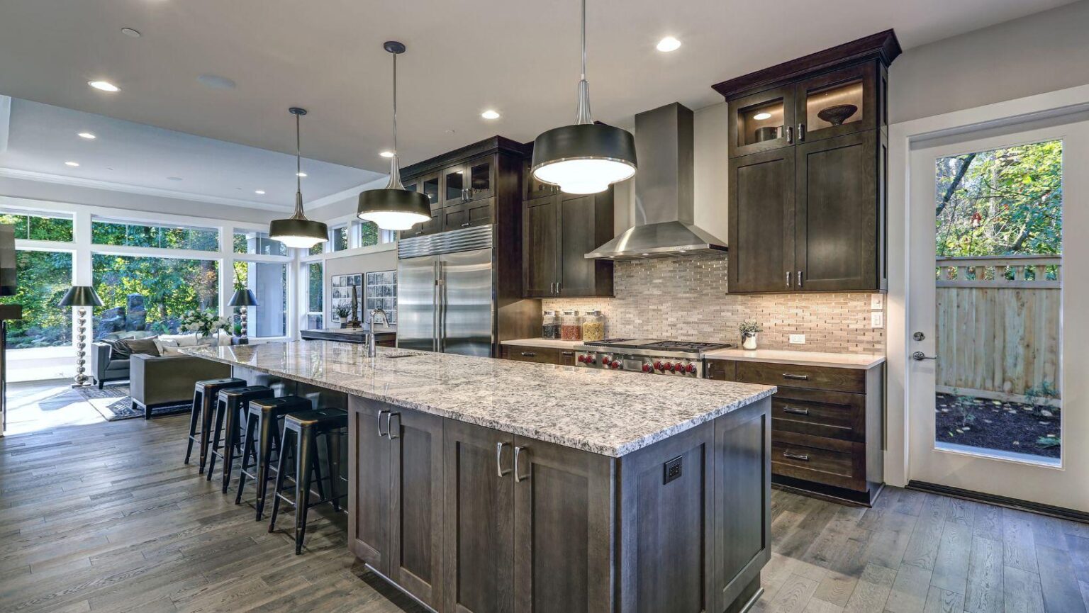 How Luxury Cabinet Hardware Elevates Your Kitchen Design